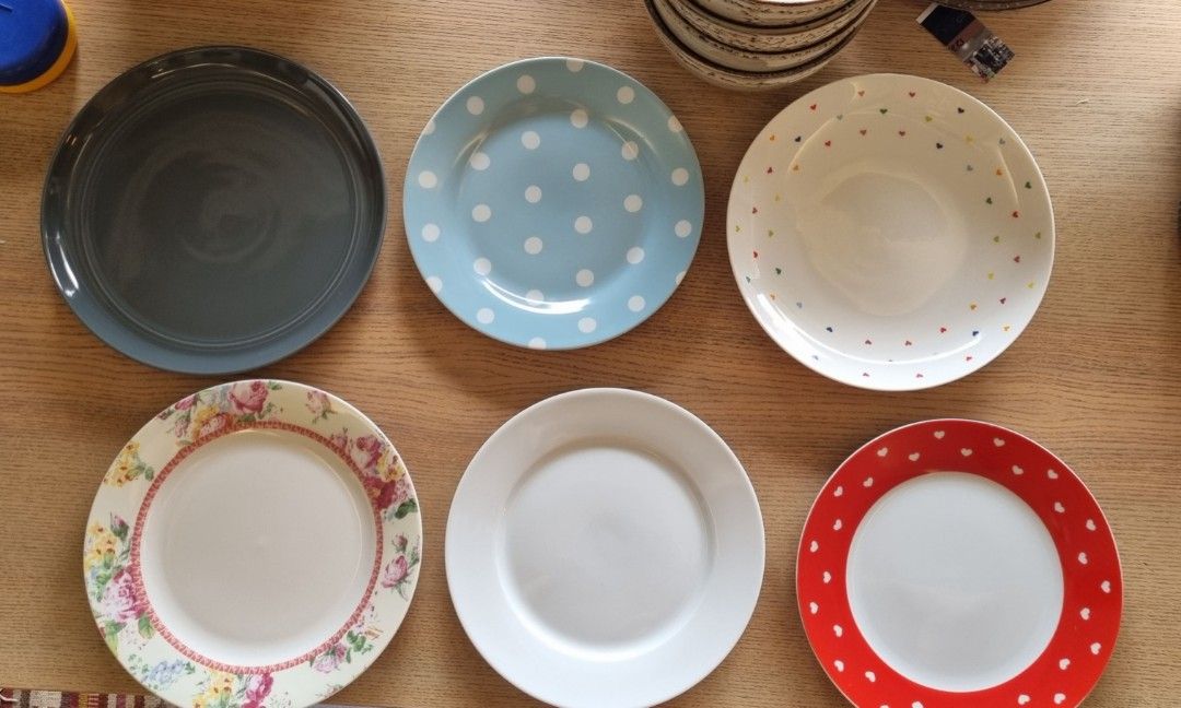 6x Assorted Dessert Plates, Furniture & Home Living, Kitchenware ...