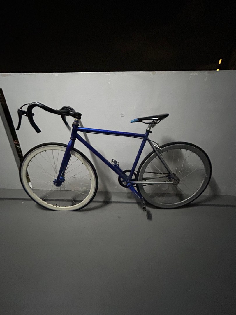 brandless fixie, Sports Equipment, Bicycles & Parts, Bicycles on Carousell