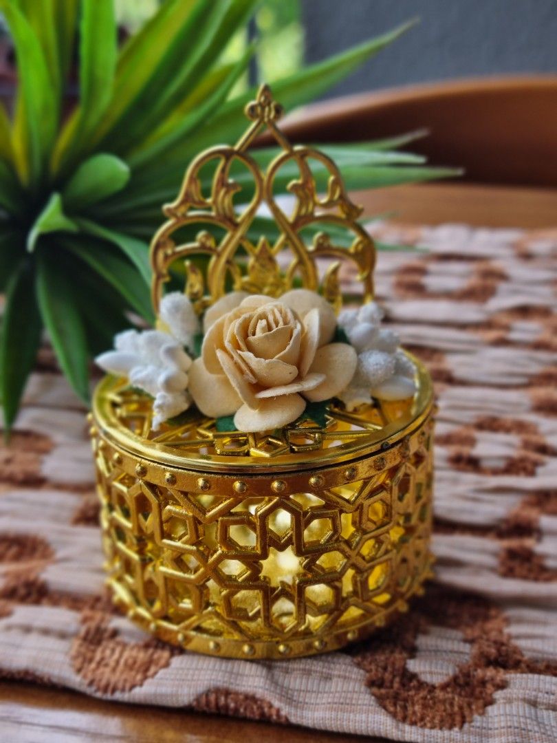 Bunga Rampai/ Potpourri container, Hobbies & Toys, Stationery & Craft ...