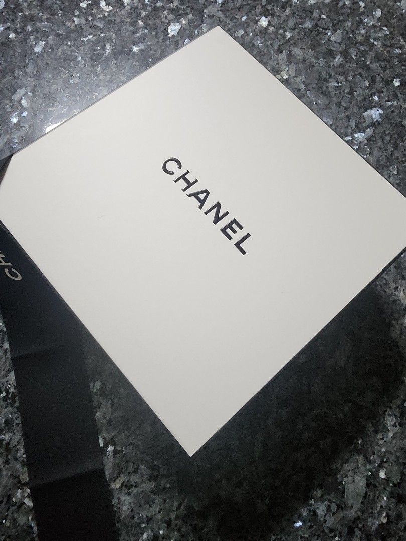 Chanel Gift Box - Authentic, Hobbies & Toys, Stationery & Craft, Art ...
