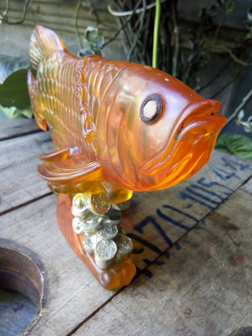 Collectible Old Fengshui Fish Figurine with Coins (Arowana) Symbolizing ...