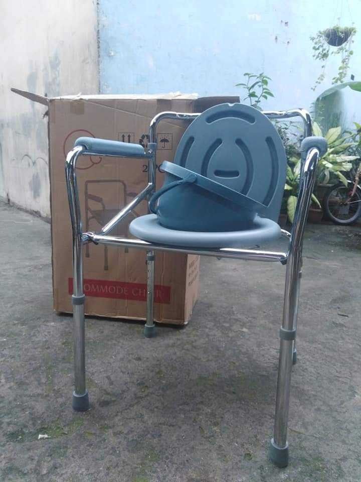 COMMODE CHAIR SKELETON (Brand New), Health & Nutrition, Medical ...