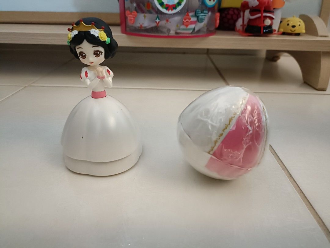 Disney Princess Rapunzel Tangled & Snow White Wedding Costume Gashapon ...