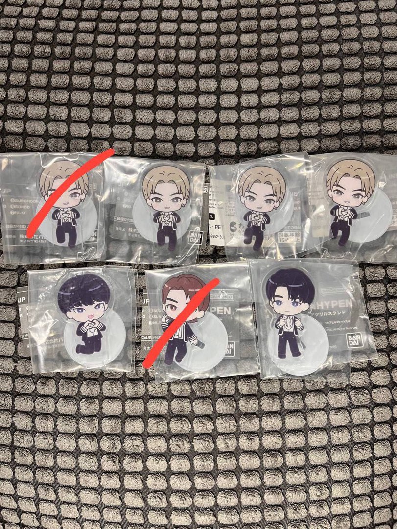 enhypen acrylic stand, Hobbies & Toys, Memorabilia & Collectibles, K ...