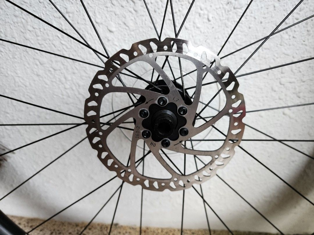 Giant SX2 wheelset, disc brakes, includes Crosscut AT2 tubeless tires ...