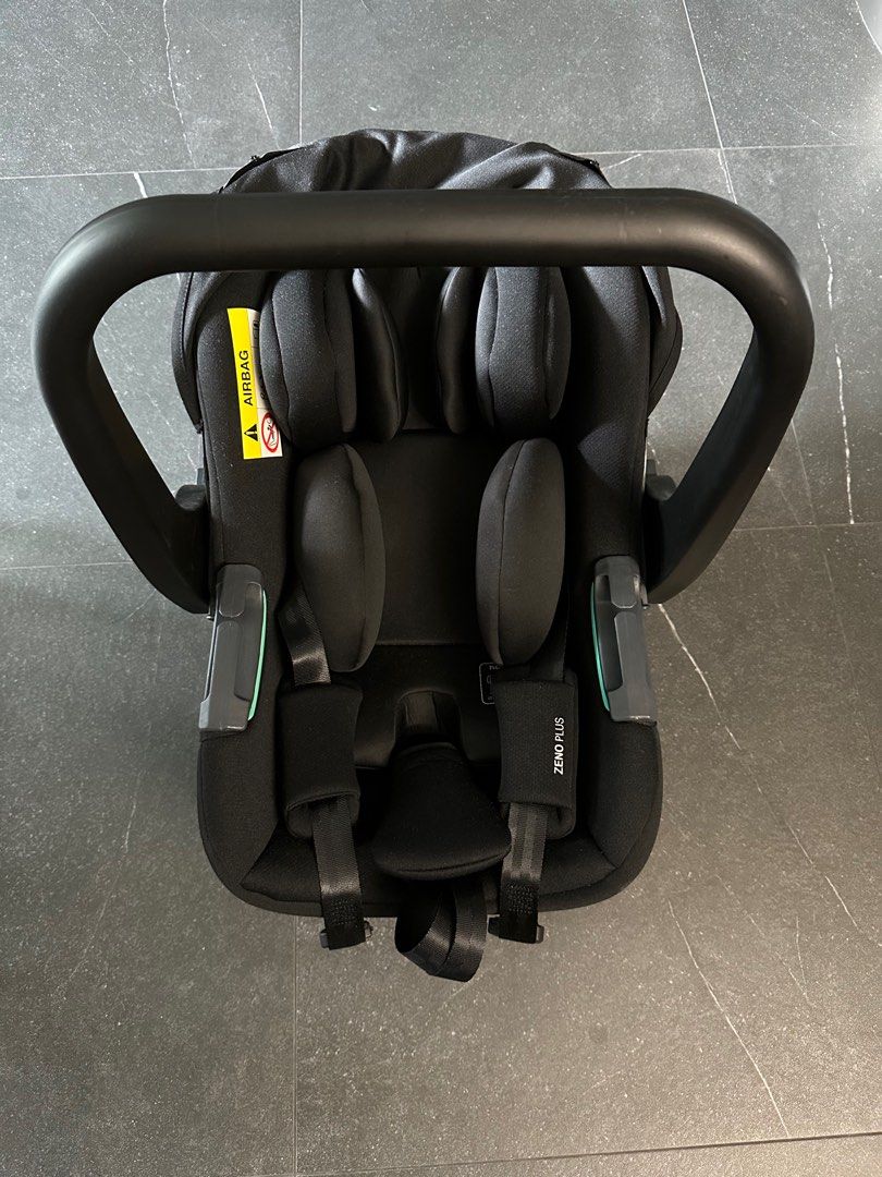 Hamilton Zeno Plus Infant Car Seat, Babies & Kids, Going Out, Car Seats ...