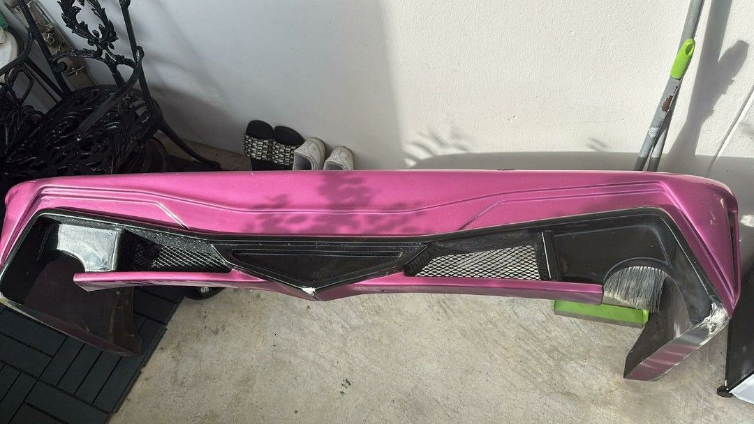 Hiace rear Essex bumper, Car Accessories, Accessories on Carousell
