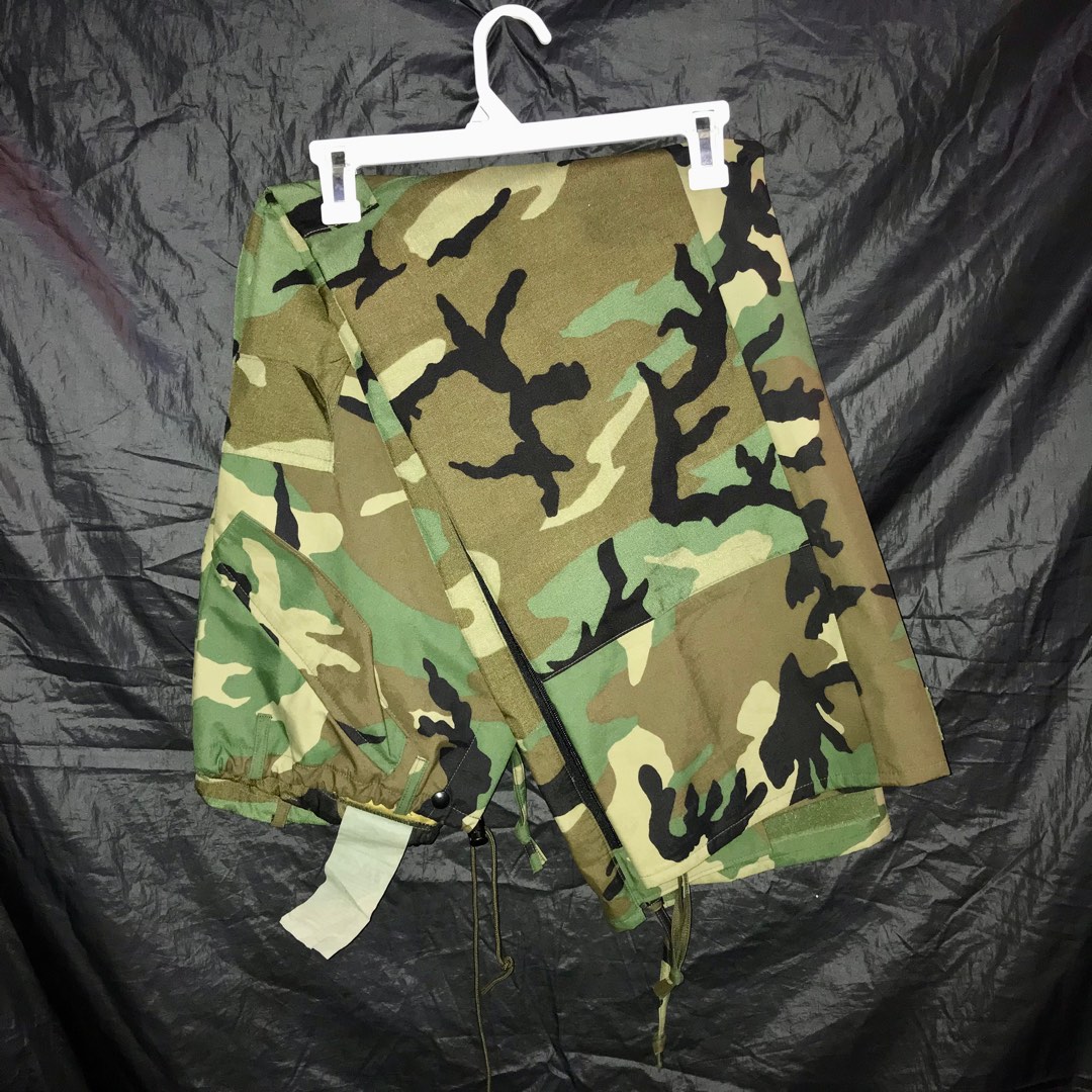 Lp cargo nato Camouflage gortex, Fesyen Pria, Pakaian , Bawahan di Carousell