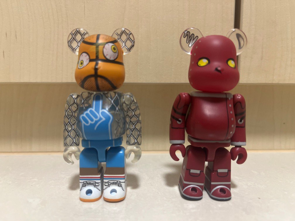 Mark Ward & Bad Robot 100% Bearbrick Set, Hobbies & Toys, Toys & Games ...