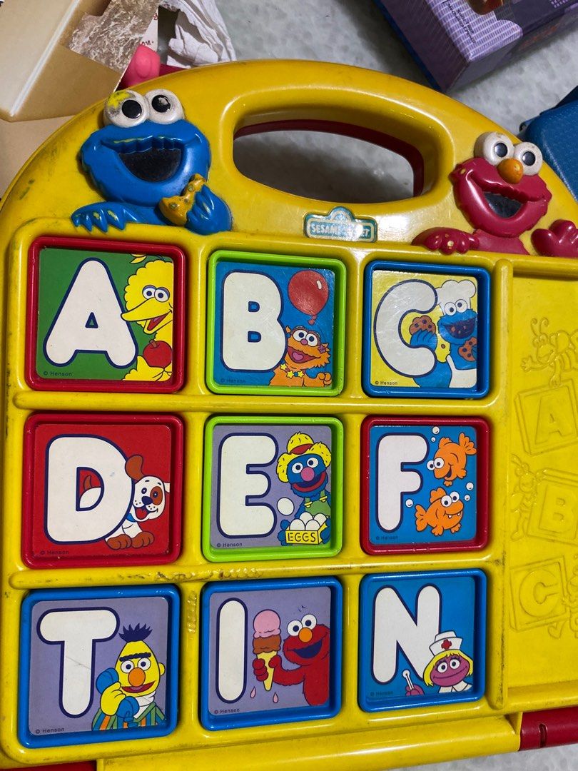 Melissa & Doug water wow! Abacus, Water magic book, Elmo Alphabets ...