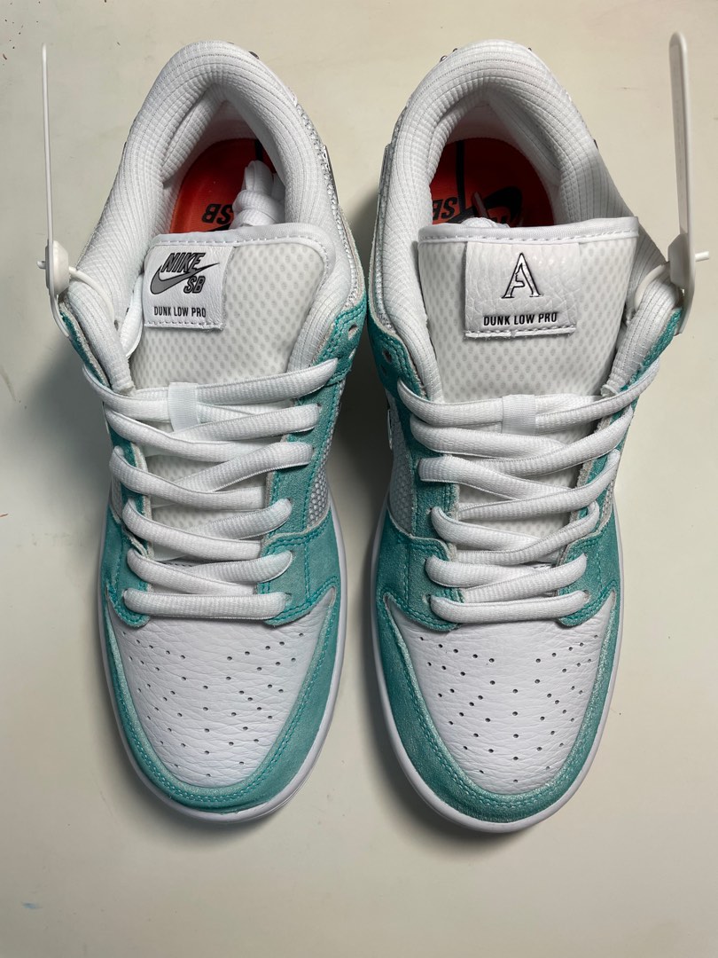 Nike sb dunk april, Men's Fashion, Footwear, Sneakers on Carousell