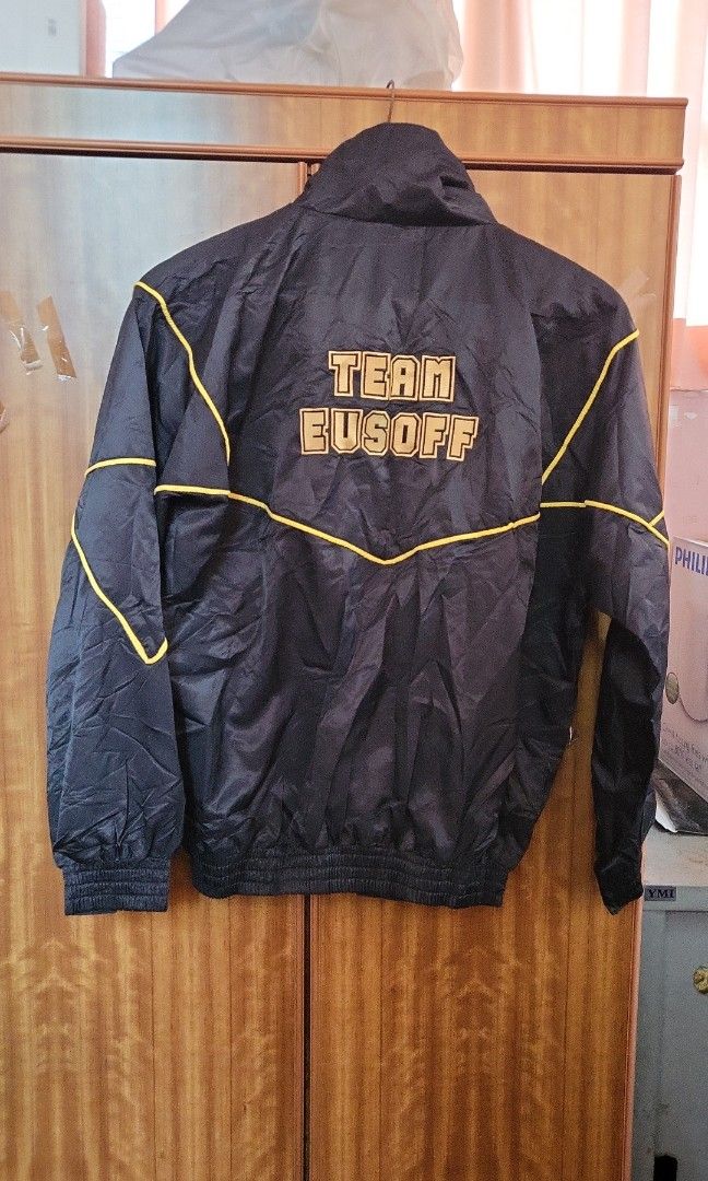NUS Team Eusoff Jacket, Men's Fashion, Coats, Jackets and Outerwear on ...