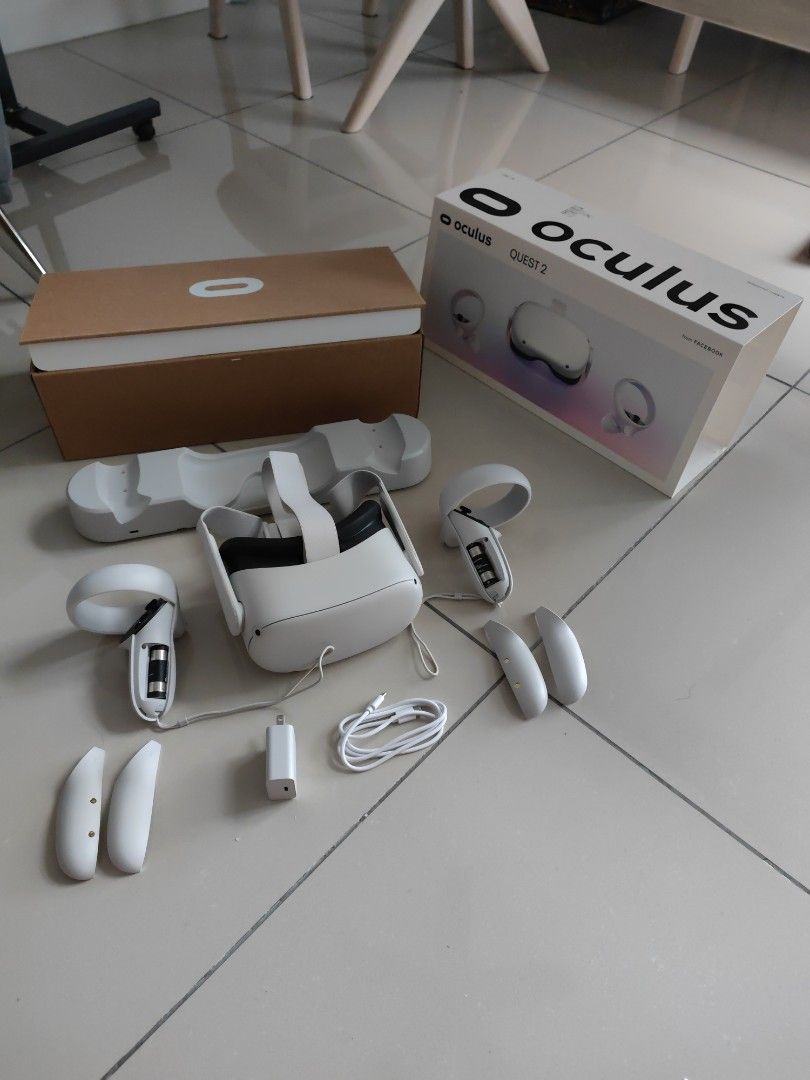 Oculus Quest 2 with charging dock, Mobile Phones & Gadgets, Other ...