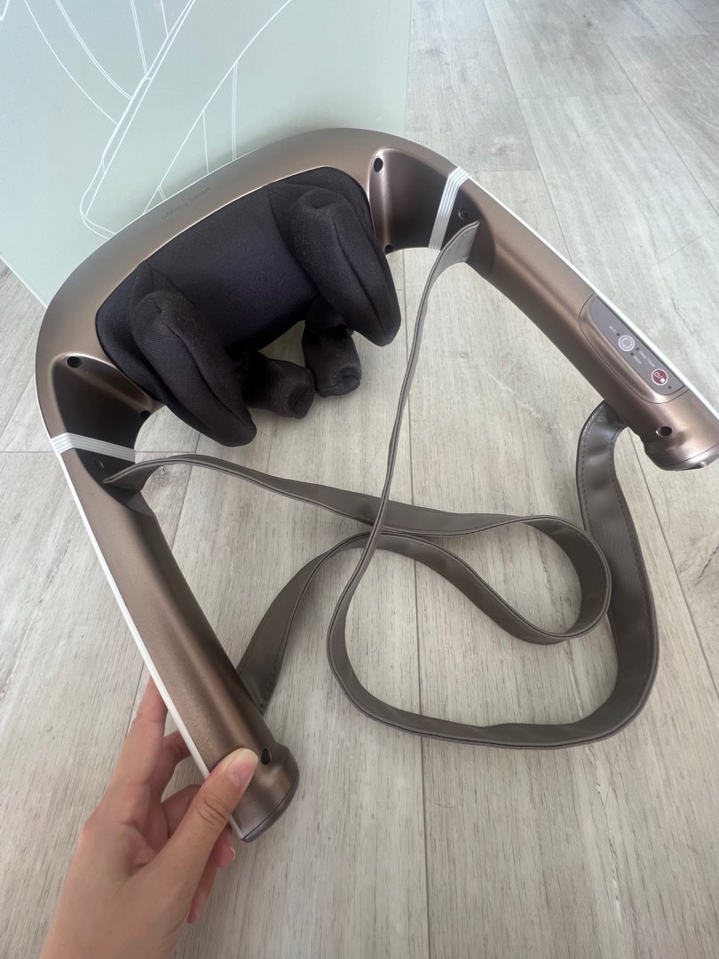 Osim uMoby Smart, Health & Nutrition, Massage Devices on Carousell