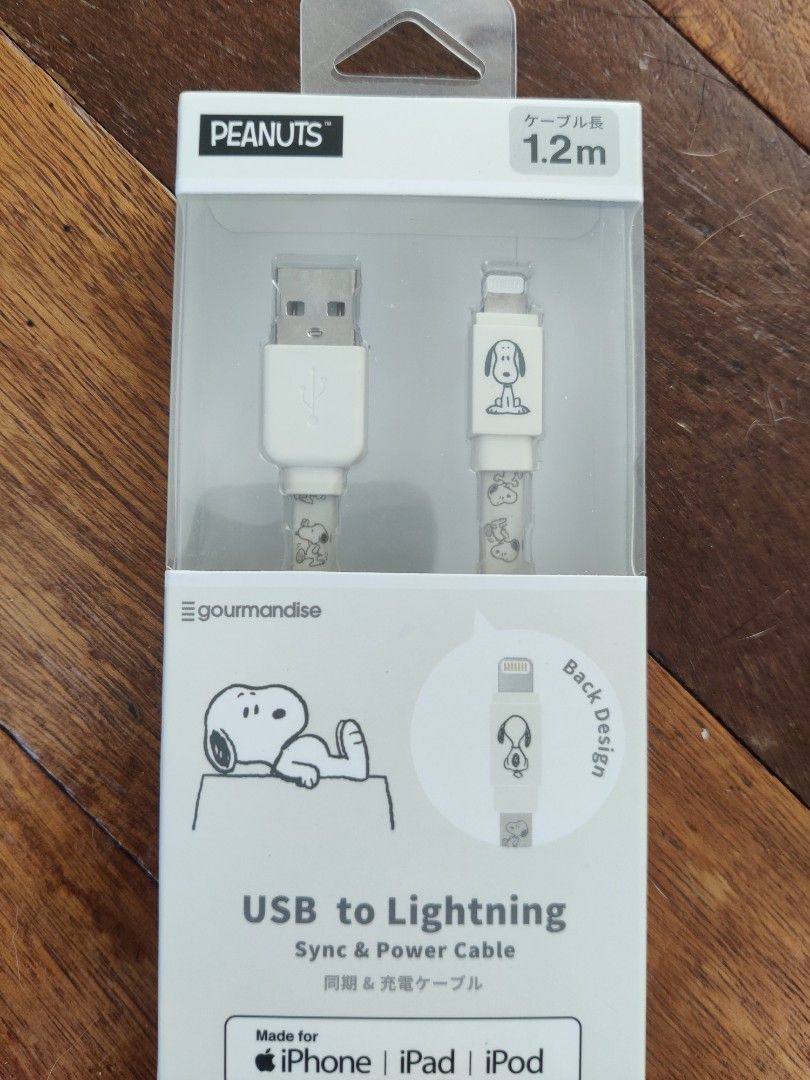 Peanuts Snoopy USB to Lightning Sync & Power Cable, Mobile Phones ...