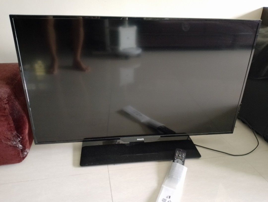 Philips 40" TV LED, TV & Home Appliances, TV & Entertainment, TV on ...