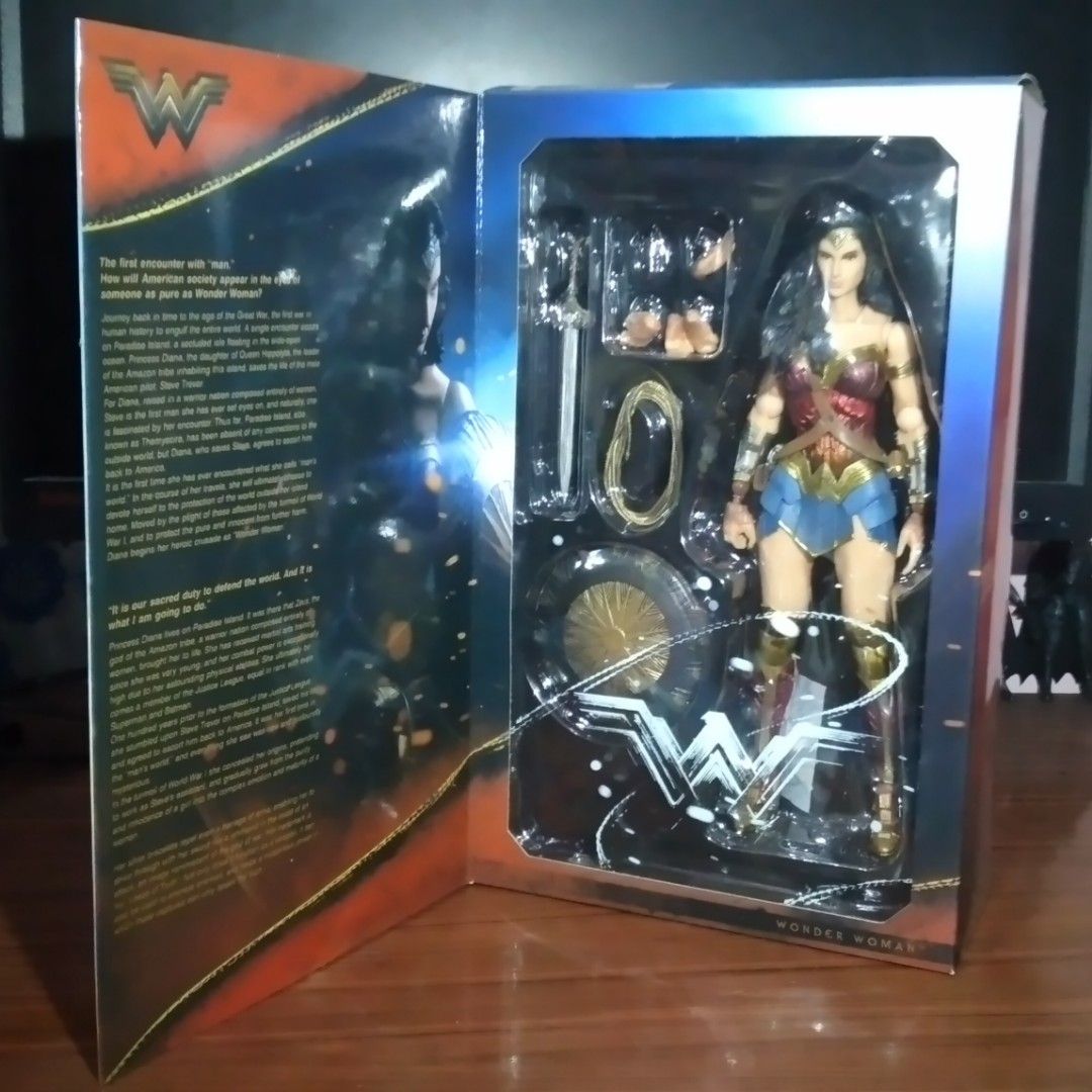 Play Arts Kai Wonder Woman 2017 version (Authentic) - BIB, Hobbies ...