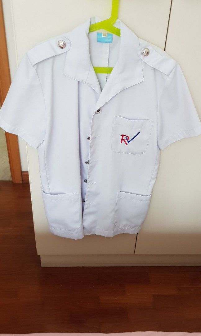 RVHS uniform set, Men's Fashion, Activewear on Carousell