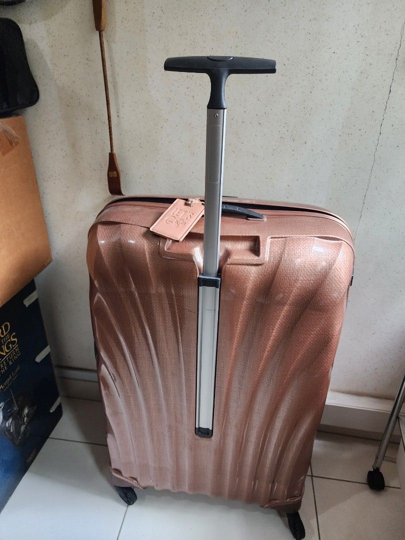 Samonite luggage, Hobbies & Toys, Travel, Luggage on Carousell