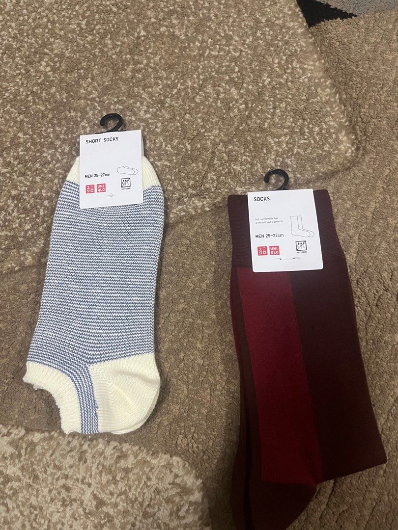 Uniqlo socks, Men's Fashion, Watches & Accessories, Socks on Carousell