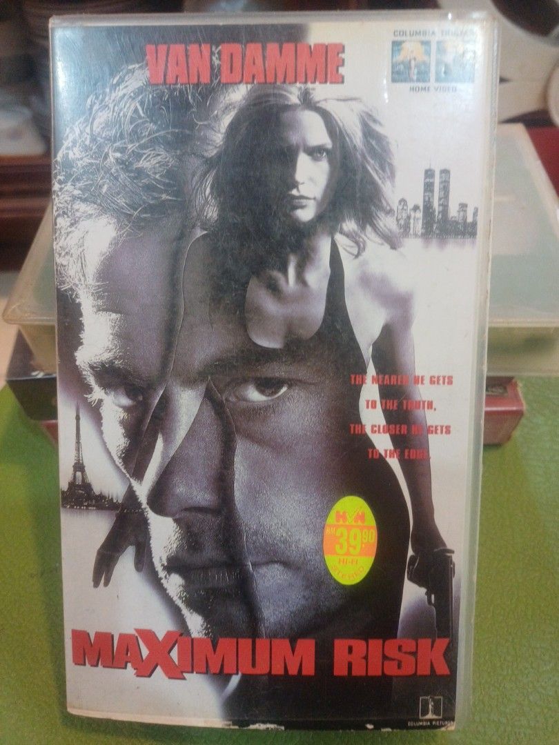 VHS Maximum Risk, Hobbies & Toys, Music & Media, CDs & DVDs on Carousell