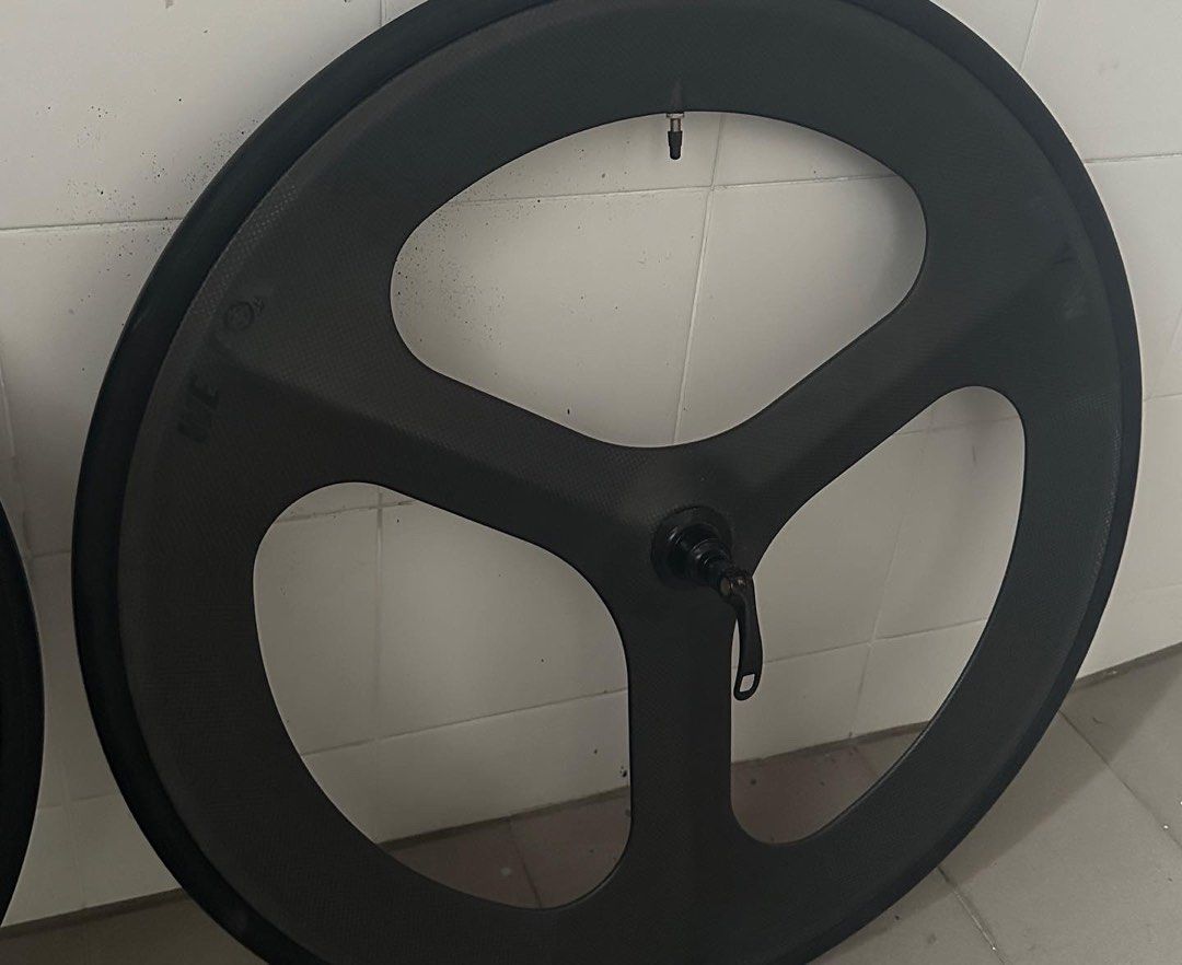 Weapon Trispoke 88mm Rear Wheel, Sports Equipment, Bicycles & Parts ...