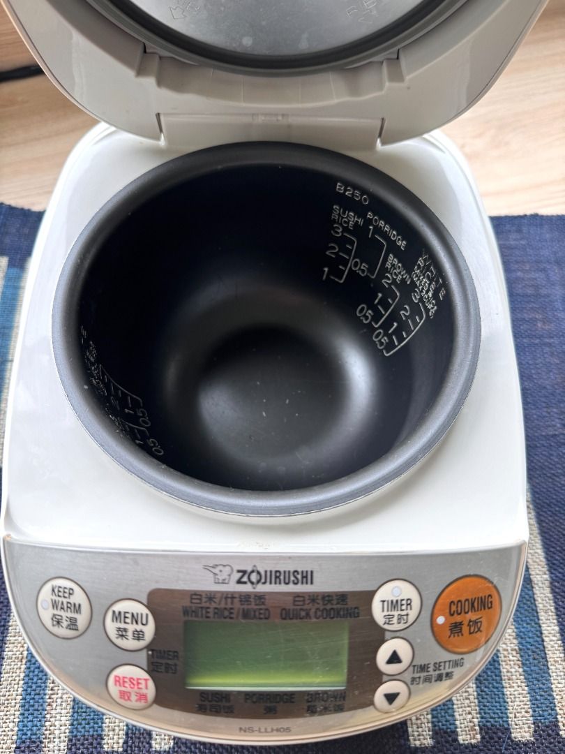Zojirushi small rice cooker, made in Japan, TV & Home Appliances ...