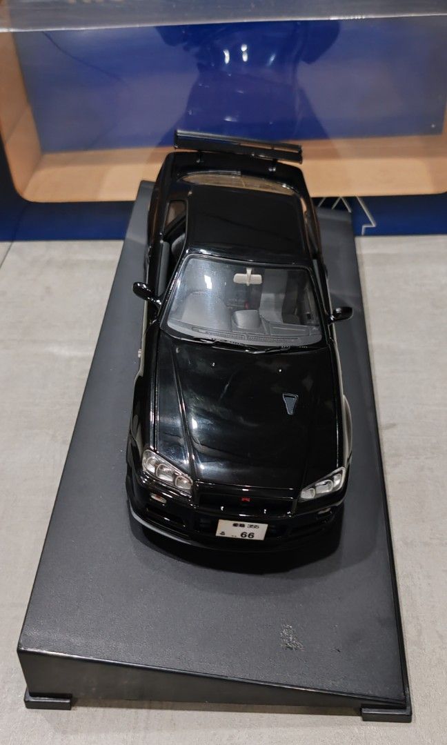 1/18 Customised Autoart Nissan Skyline R34 GTR V-Spec 2 (Black Pearl ...