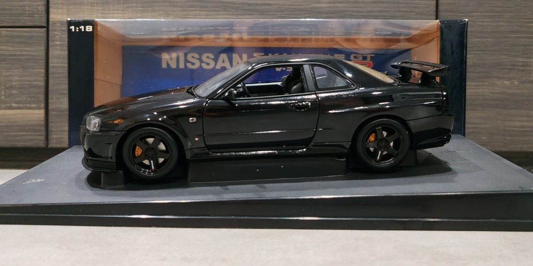 1/18 Customised Autoart Nissan Skyline R34 GTR V-Spec 2 (Black Pearl ...