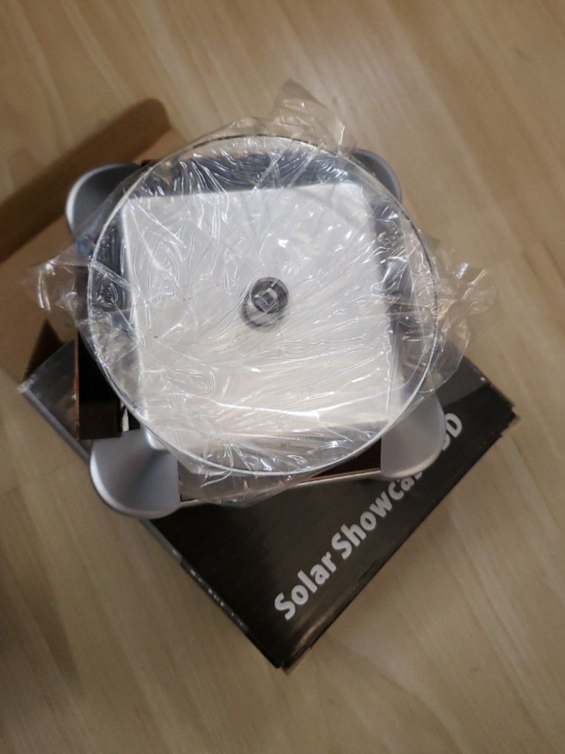 太陽能 轉動 展示台 solar panel rotating display stand, 傢俬＆家居, 家居裝飾, 家居裝飾 - 其他 ...