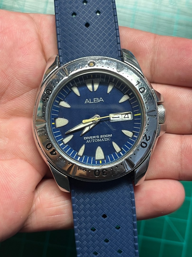 Alba Diver’s “Manta Ray” Blue Dial, Men's Fashion, Watches ...