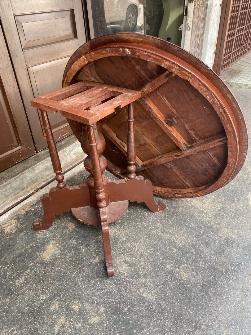 Antique Wooden Round Table., Hobbies & Toys, Collectibles & Memorabilia ...