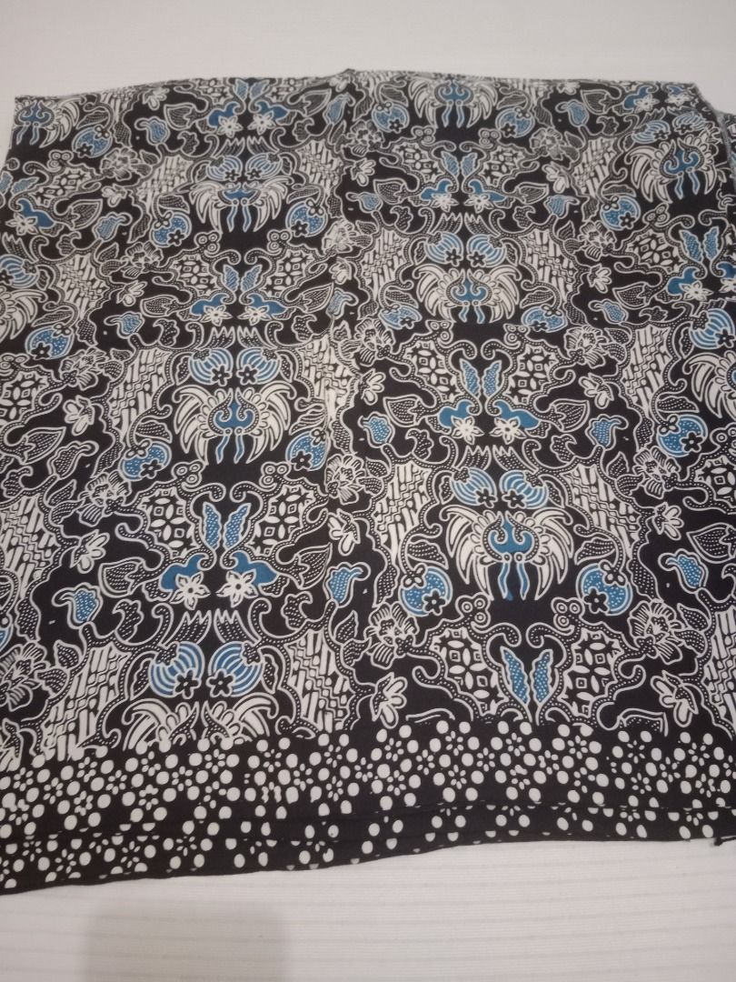 Bahan kain batik + selendang, Fesyen Wanita, Pakaian Wanita, Lainnya di ...