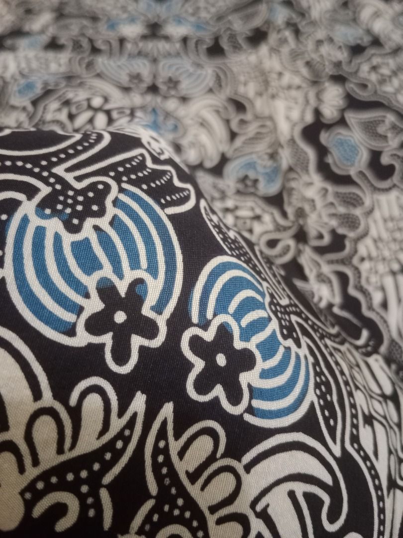 Bahan kain batik + selendang, Fesyen Wanita, Pakaian Wanita, Lainnya di Carousell
