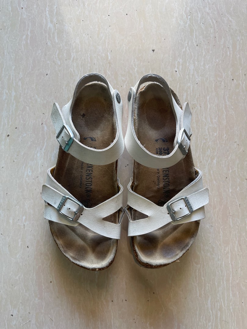 Birkenstock Rio, Women's Fashion, Footwear, Flats & Sandals on Carousell