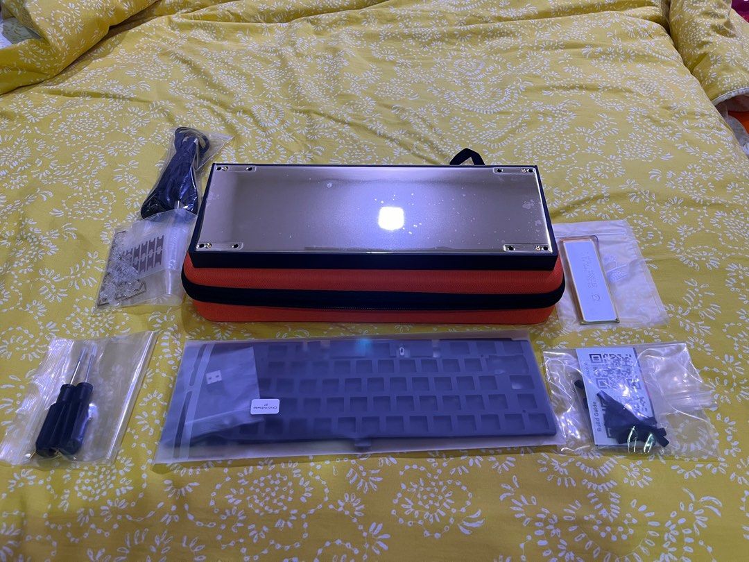 (BNIB) QK65 Mirror Edition Black Gold unbuilt (bluetooth, hotswap ...