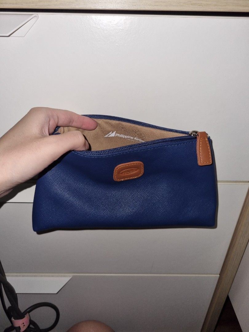 Brics amenity kit pouch, Women's Fashion, Bags & Wallets, Purses ...