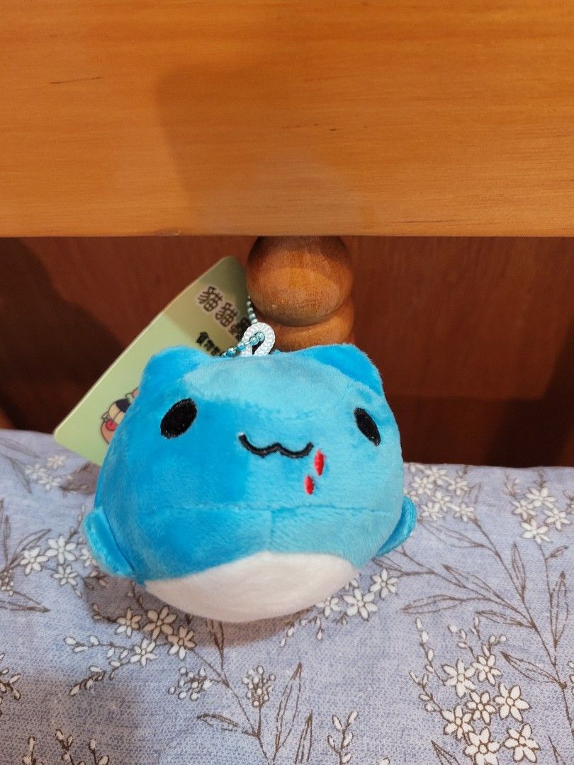 Bugcat capoo貓貓蟲咖波 吊飾, 書籍、休閒與玩具, 玩具、公仔、桌遊在旋轉拍賣