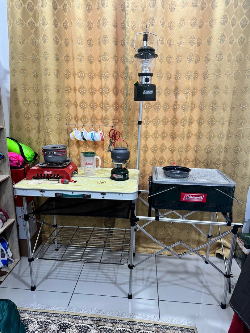 Coleman kitchen table, Sports Equipment, Hiking & Camping on Carousell