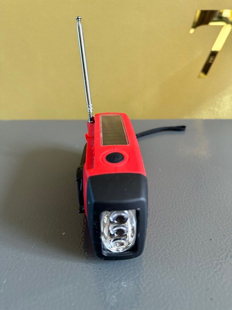 Compact Radio, almost new, Am/FM, with flashlight, cute, 400, TV & Home ...