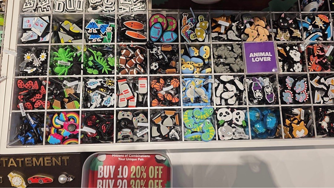 CROCS JIBBITZ FOR PREORDER ONLY, Women's Fashion, Jewelry & Organizers ...