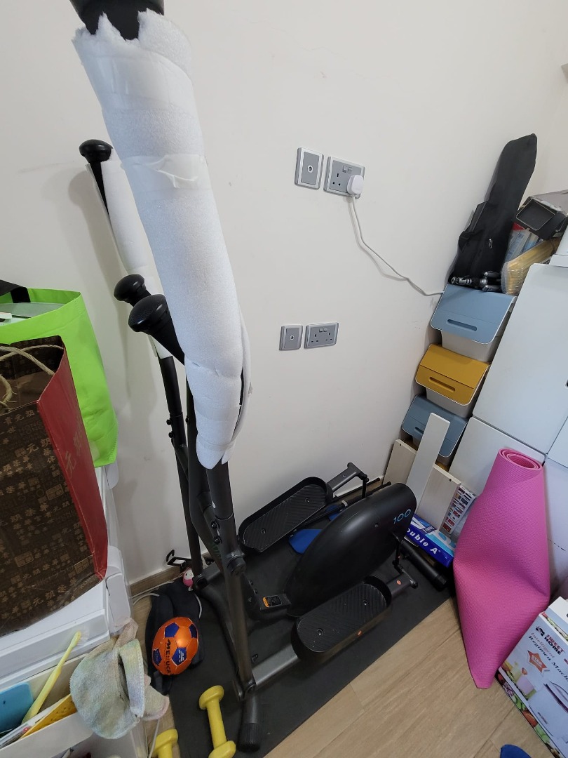 Decathlon DOMYOS Cross Trainer Essential 100, 運動產品, 運動與健身, 運動與健身 - 有氧健身 ...