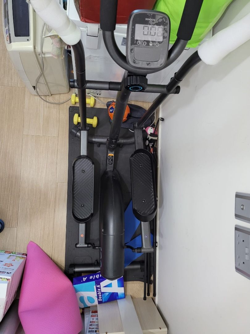 Decathlon DOMYOS Cross Trainer Essential 100, 運動產品, 運動與健身, 運動與健身 - 有氧健身 ...