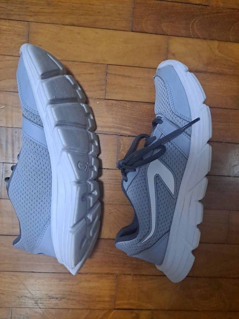 Decathlon kalenji grey shoes, Women's Fashion, Footwear, Sneakers on ...