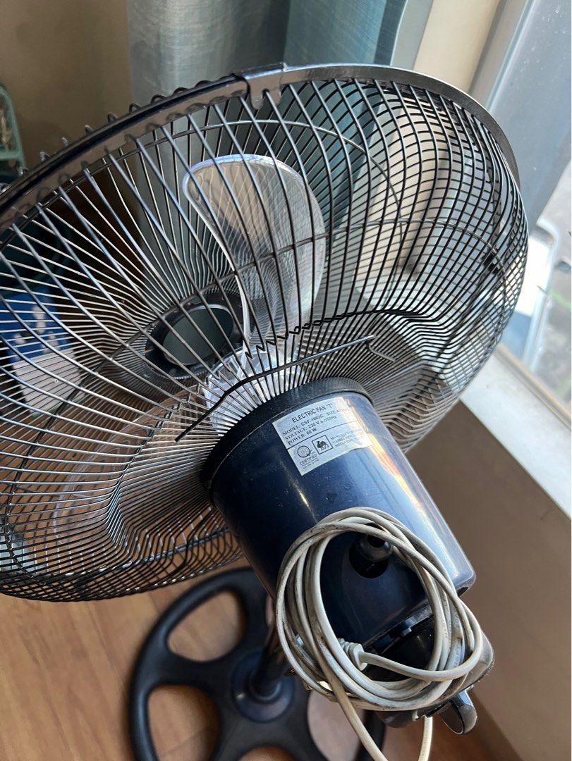 Defective Electric Fan, Furniture & Home Living, Lighting & Fans, Fans ...