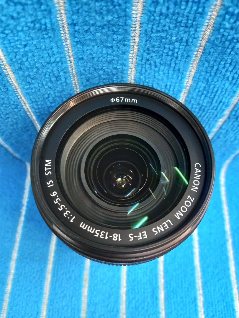 EFS 18-135mm stm, Photography, Lens & Kits on Carousell