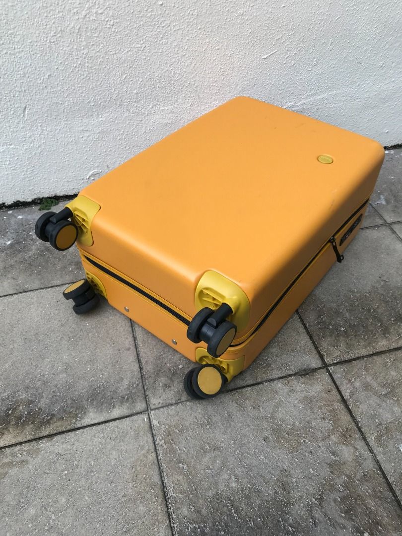 Elle 22 inches cabin luggage 8 wheels spinner. All wheels and zippers ...