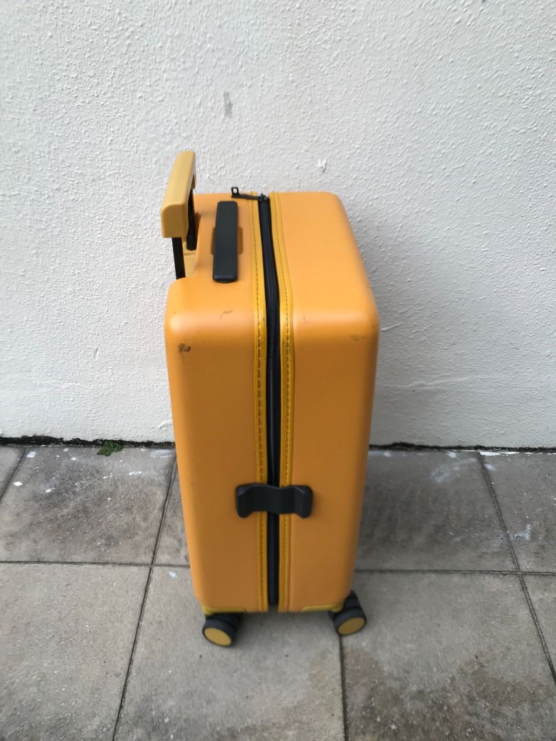 Elle 22 inches cabin luggage 8 wheels spinner. All wheels and zippers ...