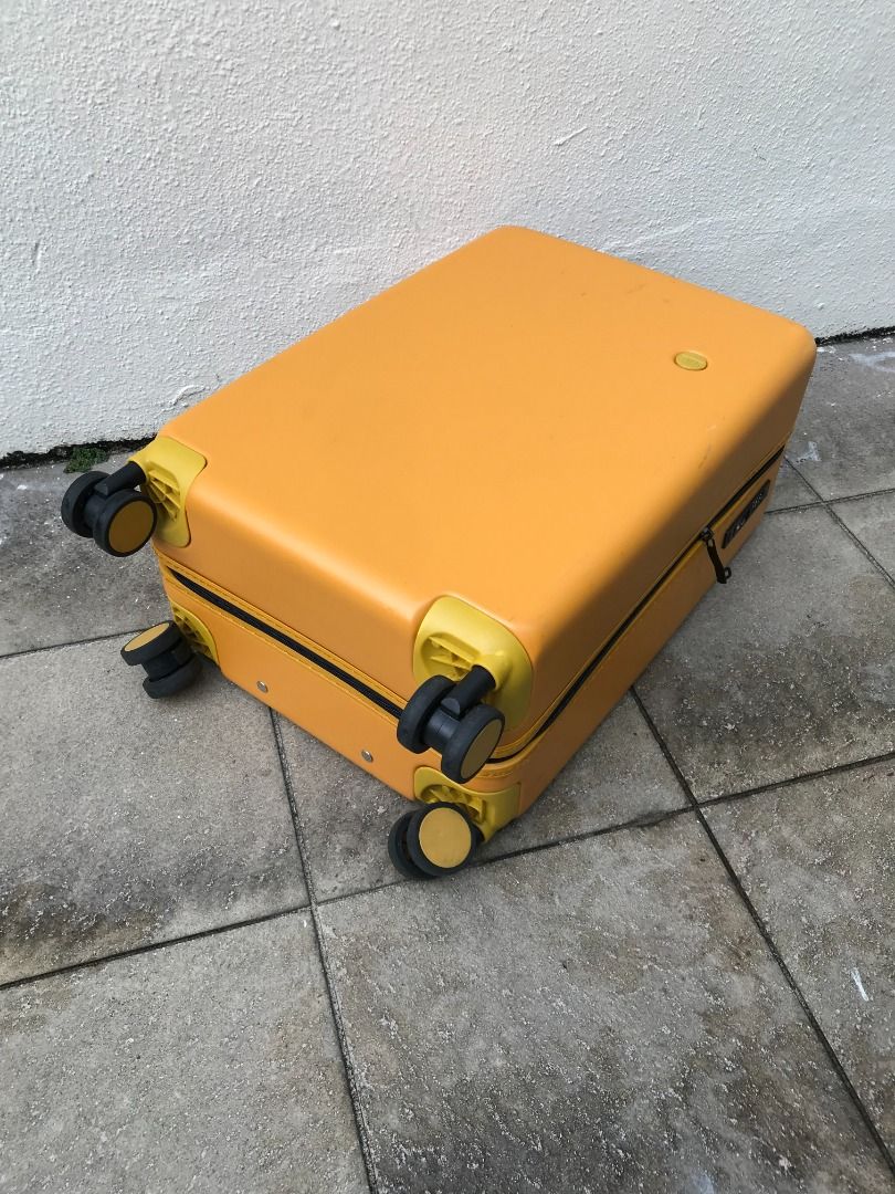 Elle 22 inches cabin luggage 8 wheels spinner. All wheels and zippers ...