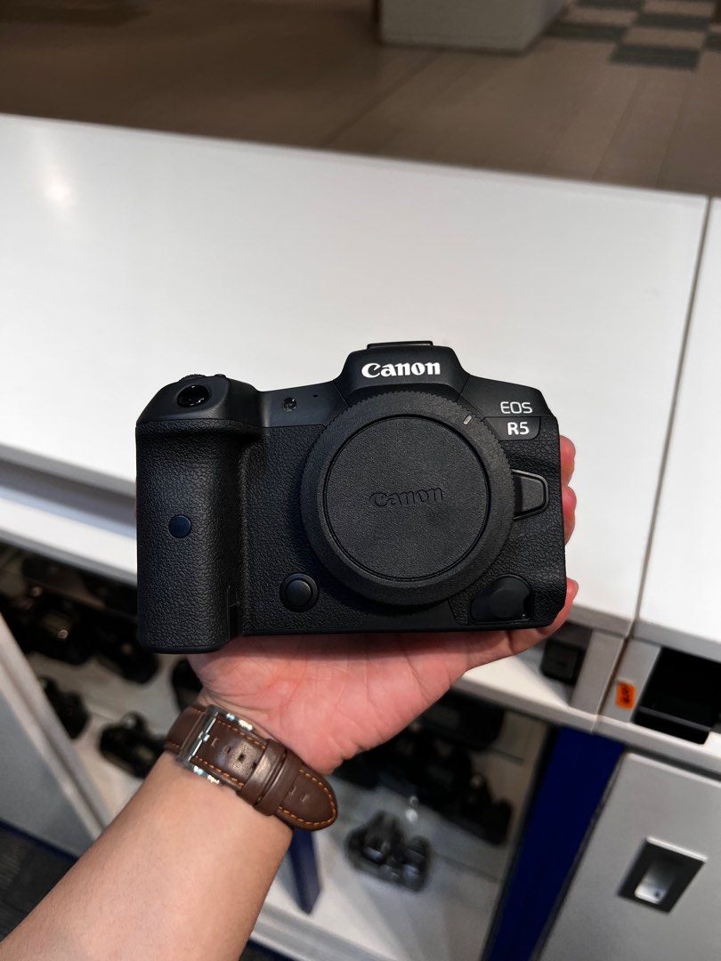EOS R5 CANON BODY, Photography, Cameras on Carousell